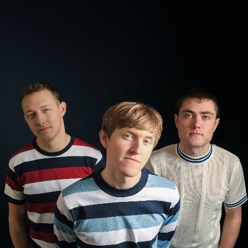 SHARP CLASS - Hotvox