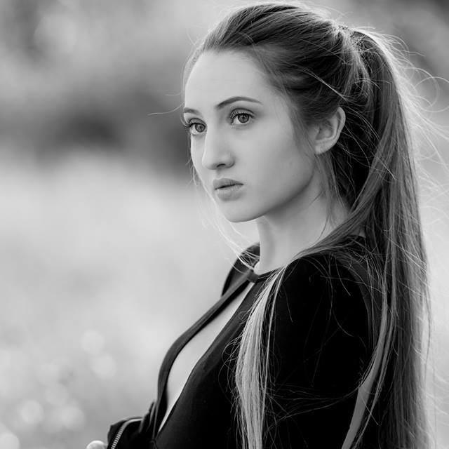 Courtney Manston - Hotvox