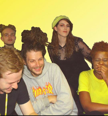 Louisa and the Bad Girls - Hotvox