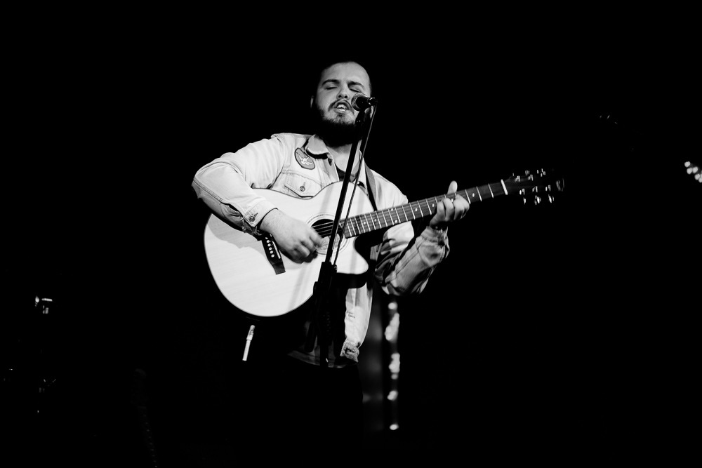 Toby Charles - Hotvox