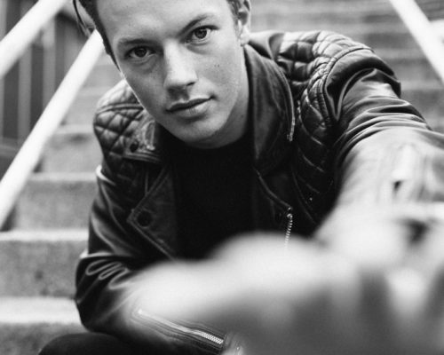 Taylor James Eary - Hotvox