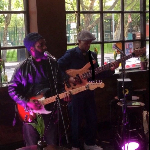 Vibez Groovers - Hotvox