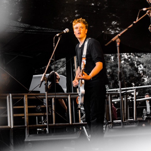 Elliott Graham - Hotvox