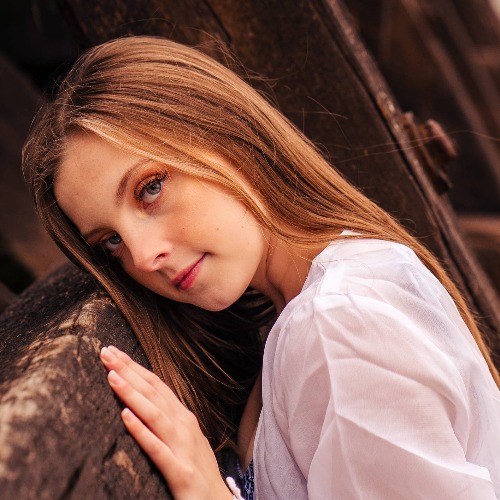 Faith Louise - Hotvox